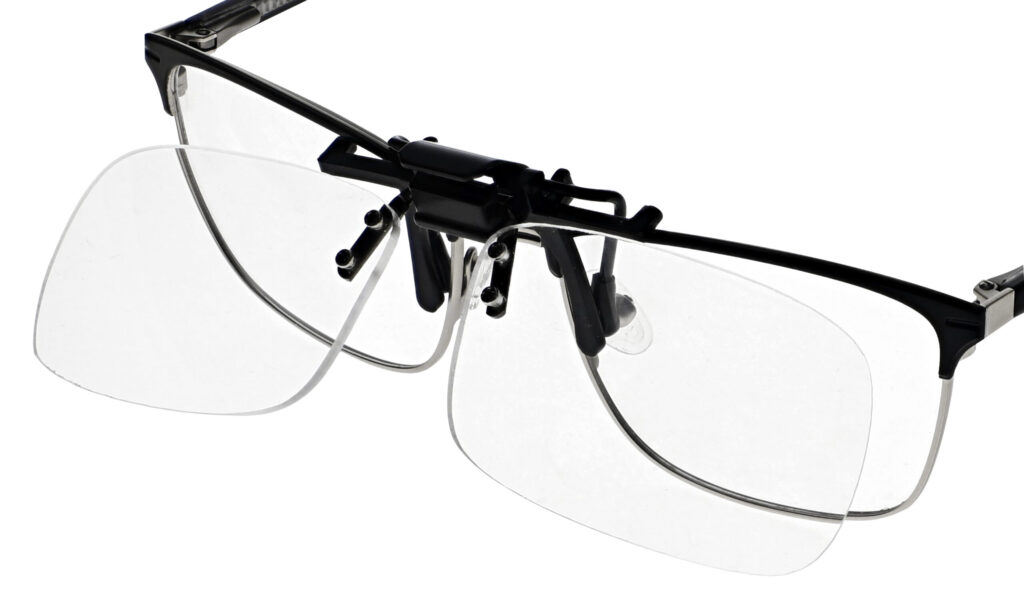 Small Clear Magnifying Clip-On - VS Eyewear